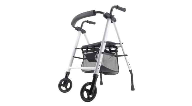 Quel rollator choisir pour mon proche